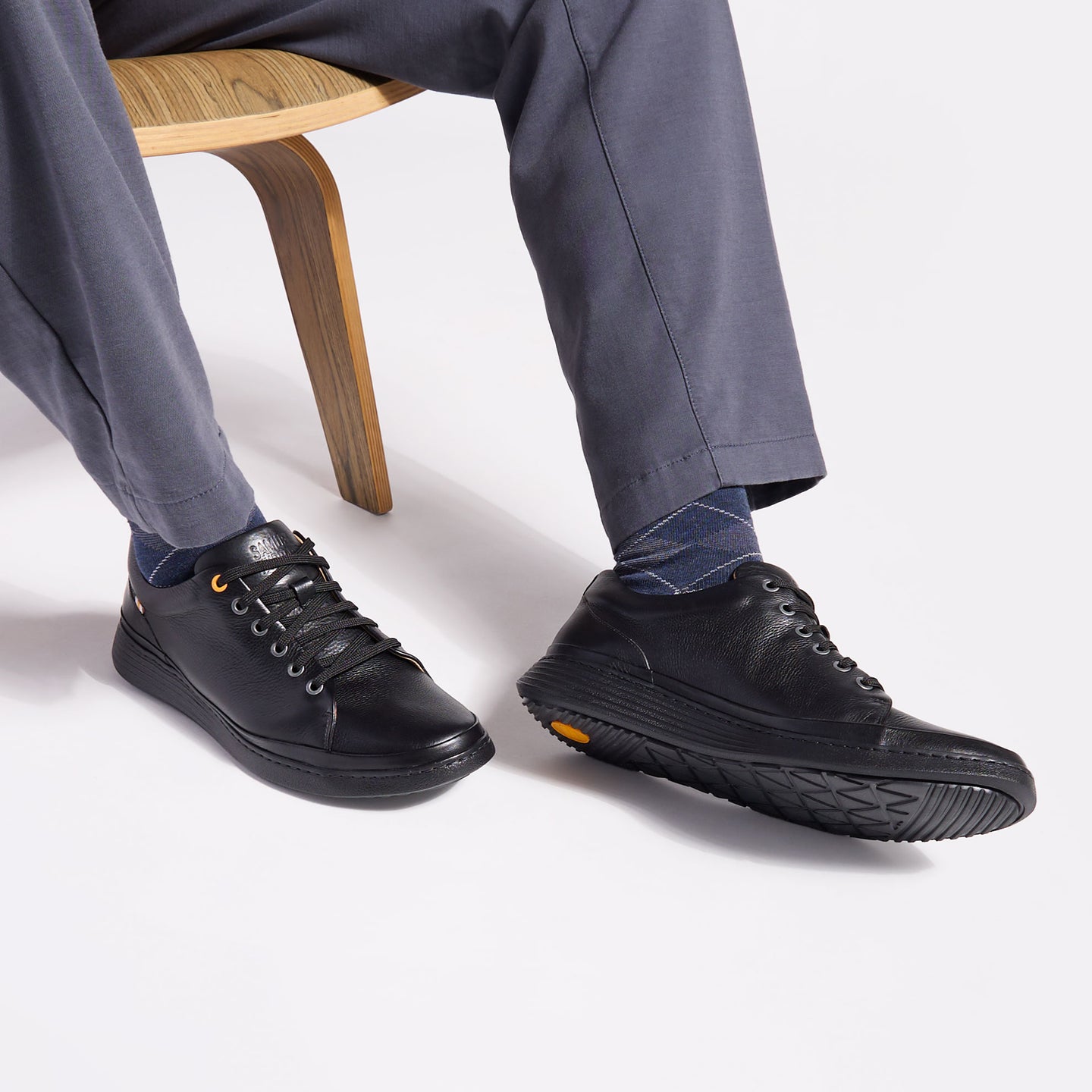 Men's Featherlight Fast Lace-Up | Black on Black Sole – Samuel Hubbard
