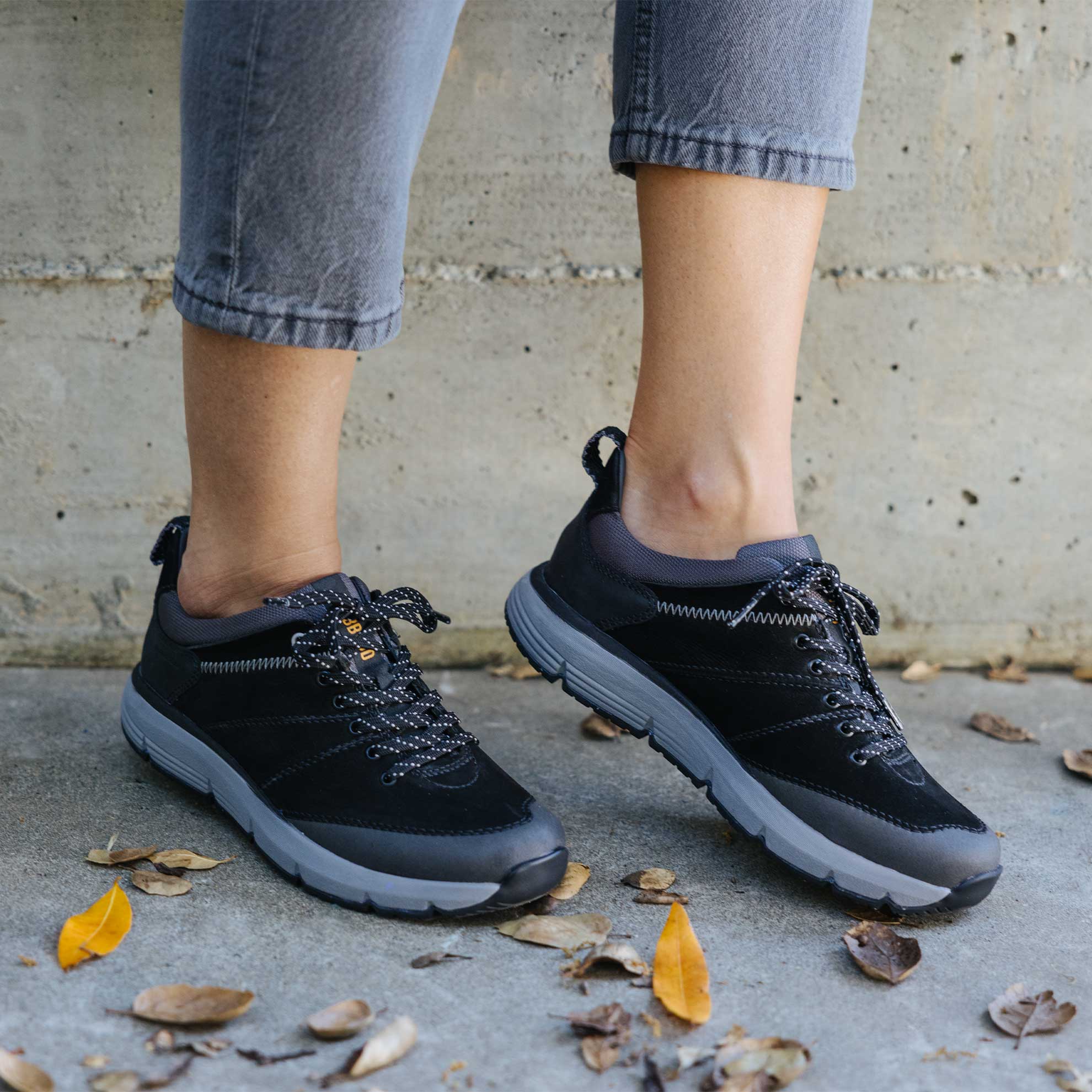 Women's Camino Walker | Black Nubuck – Samuel Hubbard